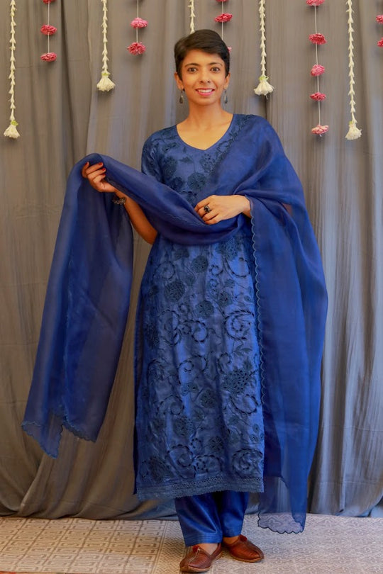 Aavaranaa - Unique Designer High Quality Hand Crafted Designer Sarees