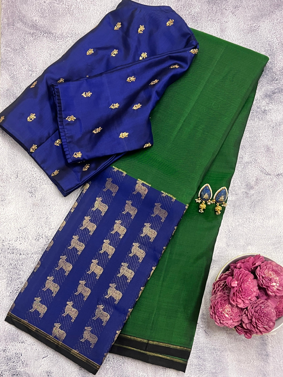 Aavaranaa - Unique Designer High Quality Hand Crafted Designer Sarees